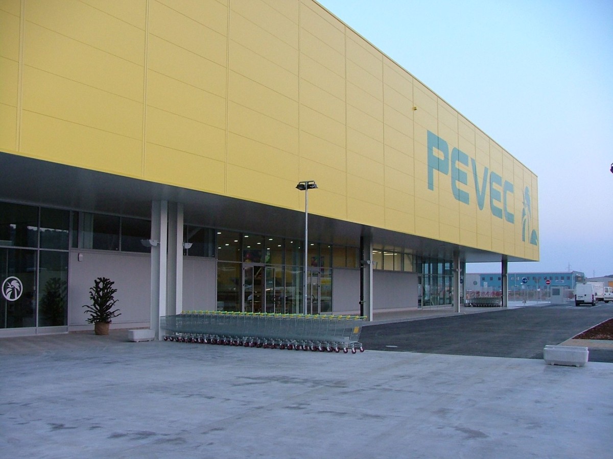 PEVEC RIJEKA - UPI-2M